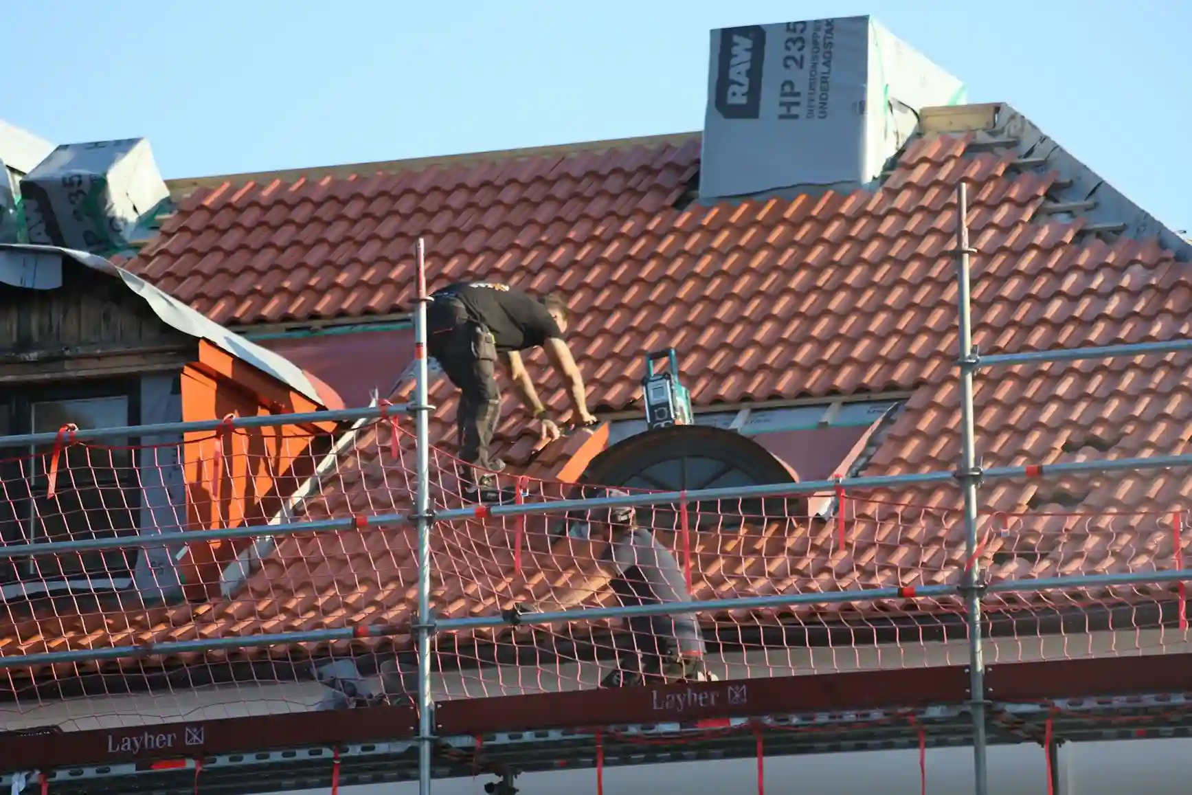 24-Hour Emergency Roof Service Repair in Raleigh